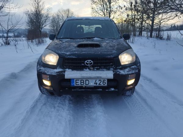 Zaļš Toyota RAV4 2003 Visaginas, ar dzinēja tilpumu 2.00 L un nobraukumu 266 tūkst. km par 2350 €, foto 6 vietnē AUTOMOTO.COM.LV