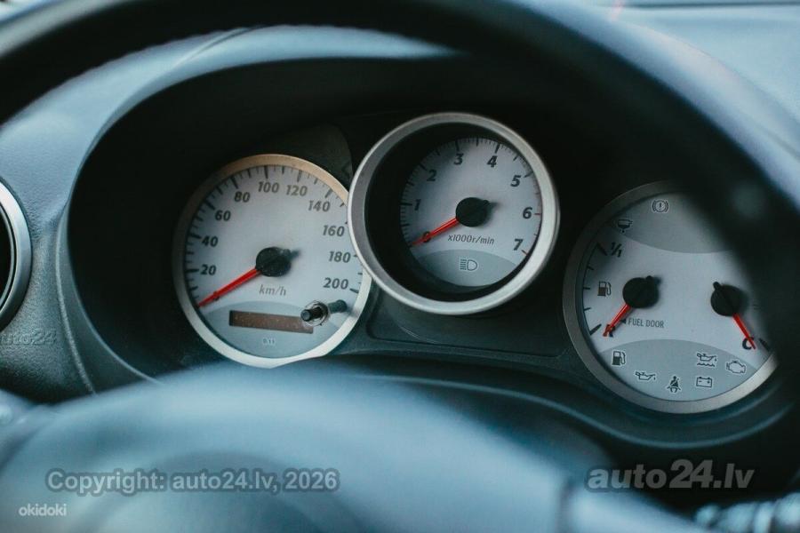Zaļš Toyota RAV4 2004 Tallina, ar dzinēja tilpumu 2.00 L un nobraukumu 251 tūkst. km par 4900 €, foto 9 vietnē AUTOMOTO.COM.LV