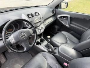 Zaļš Toyota RAV4 2006 Ventspils, ar dzinēja tilpumu 2.20 L un nobraukumu 292 tūkst. km par 2990 €, foto 12 vietnē AUTOMOTO.COM.LV