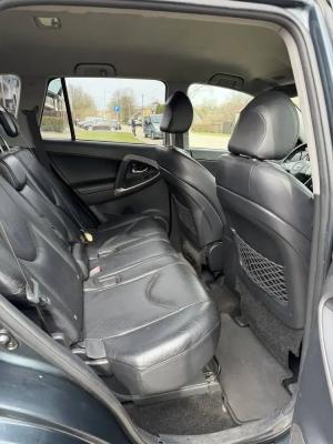 Zaļš Toyota RAV4 2006 Ventspils, ar dzinēja tilpumu 2.20 L un nobraukumu 292 tūkst. km par 2990 €, foto 15 vietnē AUTOMOTO.COM.LV