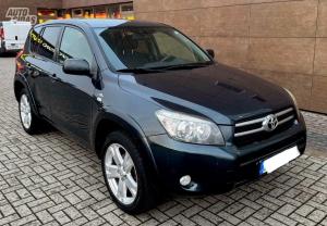 Green Toyota RAV4 2006 in Klaipeda, with an engine capacity of 2.20 L and mileage of 295 thousand km for 3500 €, photo  on AUTOMOTO.COM.LV