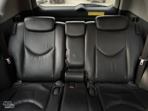 Green Toyota RAV4 2006 in Klaipeda, with an engine capacity of 2.20 L and mileage of 295 thousand km for 3500 €, photo 16 on AUTOMOTO.COM.LV