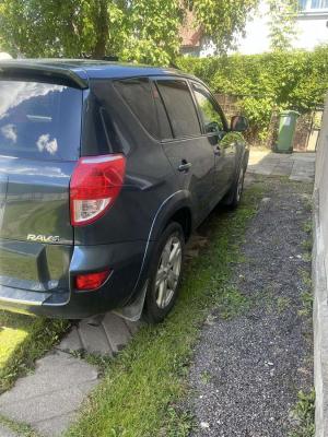 Green Toyota RAV4 2006 in Siauliai, with an engine capacity of 2.23 L and mileage of 296 thousand km for 3200 €, photo 10 on AUTOMOTO.COM.LV