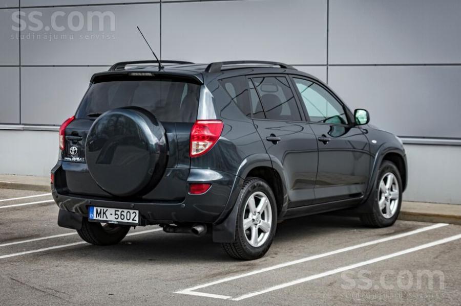 Zaļš Toyota RAV4 2007 Rīga, ar dzinēja tilpumu 2.20 L un nobraukumu 0 tūkst. km par 4250 €, foto 5 vietnē AUTOMOTO.COM.LV