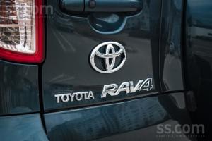 Zaļš Toyota RAV4 2007 Rīga, ar dzinēja tilpumu 2.20 L un nobraukumu 0 tūkst. km par 4250 €, foto 8 vietnē AUTOMOTO.COM.LV