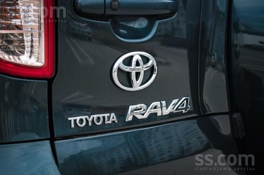 Zaļš Toyota RAV4 2007 Rīga, ar dzinēja tilpumu 2.20 L un nobraukumu 0 tūkst. km par 4250 €, foto 8 vietnē AUTOMOTO.COM.LV