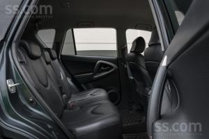 Zaļš Toyota RAV4 2007 Rīga, ar dzinēja tilpumu 2.20 L un nobraukumu 0 tūkst. km par 4250 €, foto 13 vietnē AUTOMOTO.COM.LV