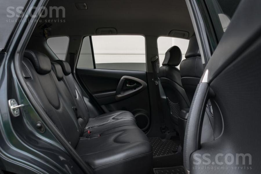 Zaļš Toyota RAV4 2007 Rīga, ar dzinēja tilpumu 2.20 L un nobraukumu 0 tūkst. km par 4250 €, foto 13 vietnē AUTOMOTO.COM.LV