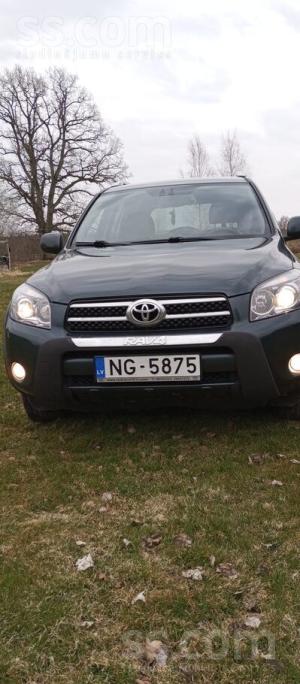 Green Toyota RAV4 2007 in Kuldiga, with an engine capacity of 2.20 L and mileage of 327 thousand km for 4000 €, photo  on AUTOMOTO.COM.LV