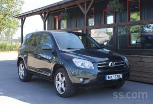 Zaļš Toyota RAV4 2007 Rīga, ar dzinēja tilpumu 2.20 L un nobraukumu 0 tūkst. km par 2990 €, foto 3 vietnē AUTOMOTO.COM.LV