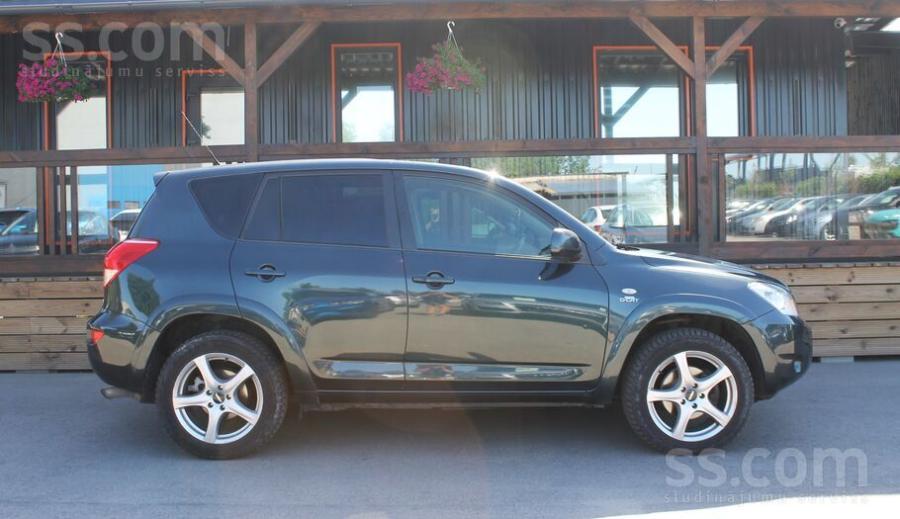 Zaļš Toyota RAV4 2007 Rīga, ar dzinēja tilpumu 2.20 L un nobraukumu 0 tūkst. km par 2990 €, foto 7 vietnē AUTOMOTO.COM.LV