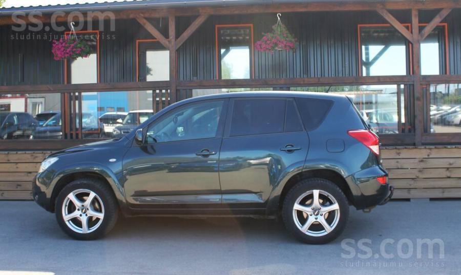Zaļš Toyota RAV4 2007 Rīga, ar dzinēja tilpumu 2.20 L un nobraukumu 0 tūkst. km par 2990 €, foto 8 vietnē AUTOMOTO.COM.LV