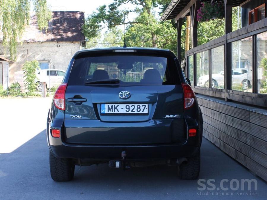 Zaļš Toyota RAV4 2007 Rīga, ar dzinēja tilpumu 2.20 L un nobraukumu 0 tūkst. km par 2990 €, foto 10 vietnē AUTOMOTO.COM.LV
