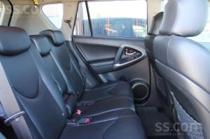 Zaļš Toyota RAV4 2007 Rīga, ar dzinēja tilpumu 2.20 L un nobraukumu 0 tūkst. km par 2990 €, foto 12 vietnē AUTOMOTO.COM.LV