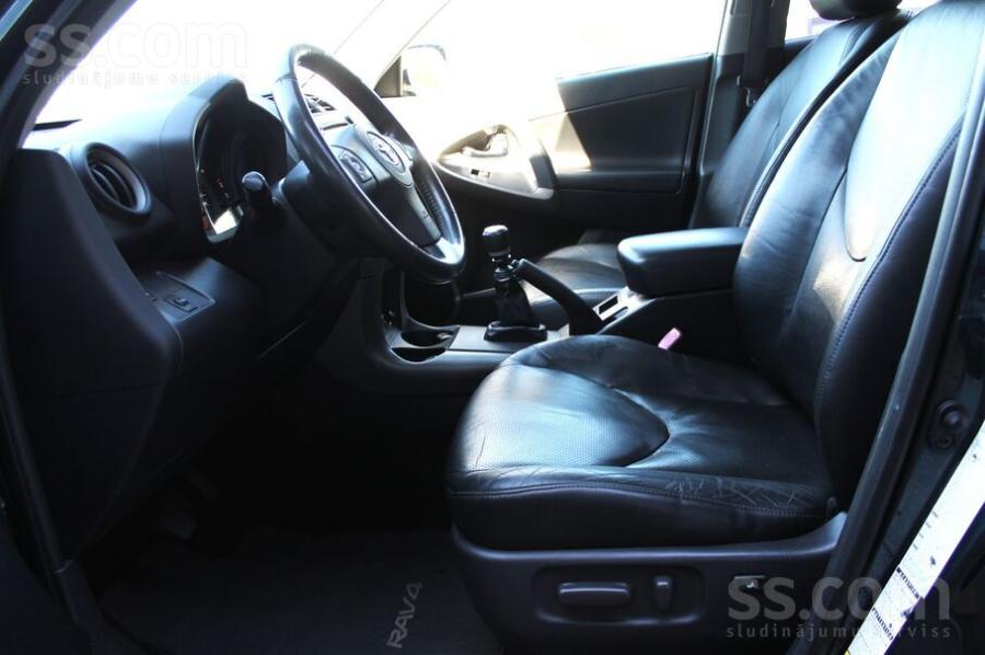 Zaļš Toyota RAV4 2007 Rīga, ar dzinēja tilpumu 2.20 L un nobraukumu 0 tūkst. km par 2990 €, foto 14 vietnē AUTOMOTO.COM.LV