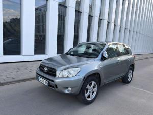 Green Toyota RAV4 2007 in Vilnius, with an engine capacity of 2.23 L and mileage of 280 thousand km for 2890 €, photo  on AUTOMOTO.COM.LV