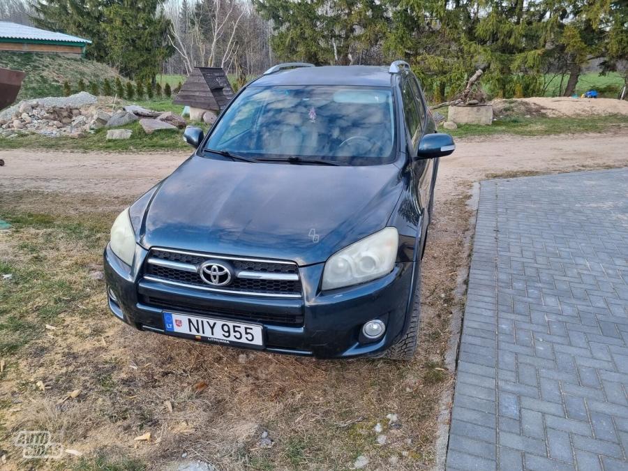Zaļš Toyota RAV4 2010 Šauļi, ar dzinēja tilpumu 2.20 L un nobraukumu 311 tūkst. km par 3500 €, foto 4 vietnē AUTOMOTO.COM.LV