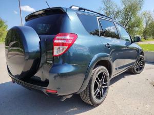 Zaļš Toyota RAV4 2012 Viļņa, ar dzinēja tilpumu 3.46 L un nobraukumu 250 tūkst. km par 8300 €, foto 7 vietnē AUTOMOTO.COM.LV
