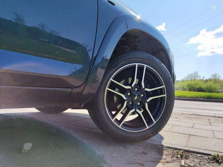 Zaļš Toyota RAV4 2012 Viļņa, ar dzinēja tilpumu 3.46 L un nobraukumu 250 tūkst. km par 8300 €, foto 11 vietnē AUTOMOTO.COM.LV
