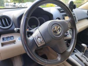Zaļš Toyota RAV4 2012 Viļņa, ar dzinēja tilpumu 3.46 L un nobraukumu 250 tūkst. km par 8300 €, foto 22 vietnē AUTOMOTO.COM.LV