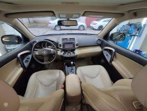 Zaļš Toyota RAV4 2012 Viļņa, ar dzinēja tilpumu 3.46 L un nobraukumu 250 tūkst. km par 8300 €, foto 28 vietnē AUTOMOTO.COM.LV