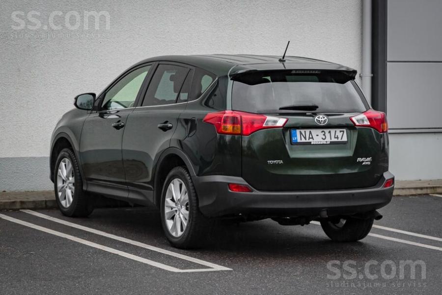 Zaļš Toyota RAV4 2013 Rīga, ar dzinēja tilpumu 2.20 L un nobraukumu 0 tūkst. km par 12750 €, foto 6 vietnē AUTOMOTO.COM.LV