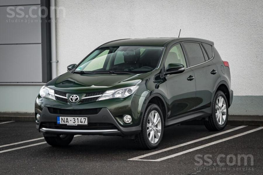 Zaļš Toyota RAV4 2013 Rīga, ar dzinēja tilpumu 2.20 L un nobraukumu 231 tūkst. km par 12350 €, foto 1 vietnē AUTOMOTO.COM.LV