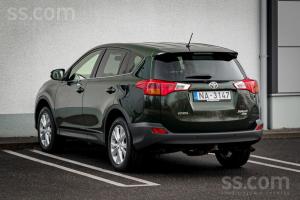 Zaļš Toyota RAV4 2013 Rīga, ar dzinēja tilpumu 2.20 L un nobraukumu 231 tūkst. km par 12350 €, foto 7 vietnē AUTOMOTO.COM.LV