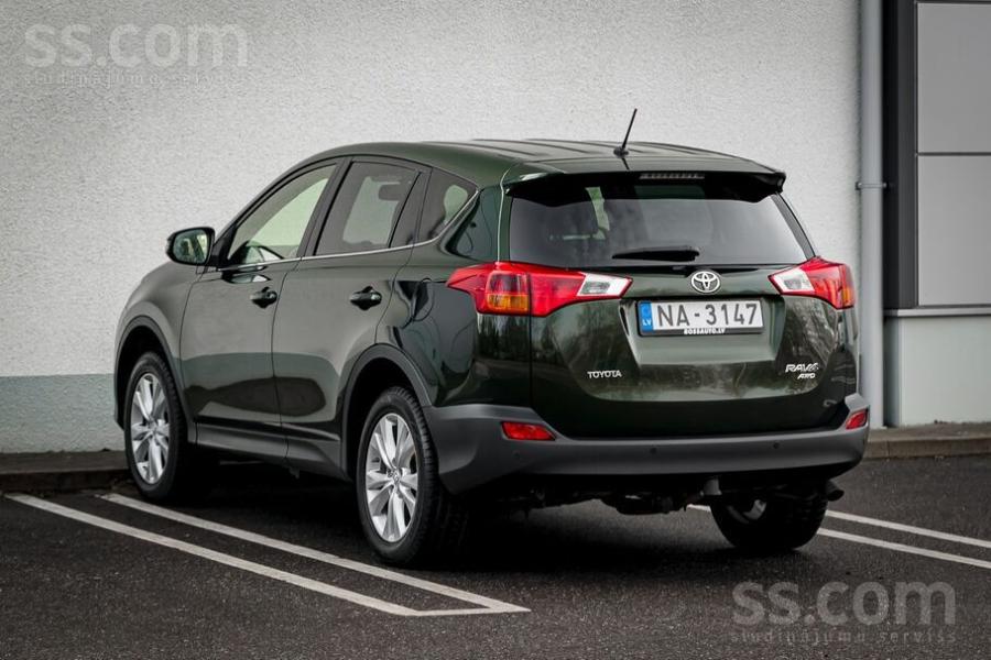 Zaļš Toyota RAV4 2013 Rīga, ar dzinēja tilpumu 2.20 L un nobraukumu 231 tūkst. km par 12350 €, foto 7 vietnē AUTOMOTO.COM.LV
