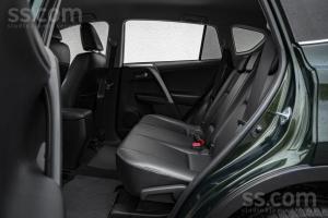 Zaļš Toyota RAV4 2013 Rīga, ar dzinēja tilpumu 2.20 L un nobraukumu 231 tūkst. km par 12350 €, foto 15 vietnē AUTOMOTO.COM.LV