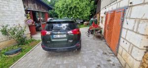 Zaļš Toyota RAV4 2013 Gulbene, ar dzinēja tilpumu 2.20 L un nobraukumu 301 tūkst. km par 8500 €, foto 4 vietnē AUTOMOTO.COM.LV