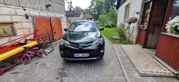 Zaļš Toyota RAV4 2013 Gulbene, ar dzinēja tilpumu 2.20 L un nobraukumu 301 tūkst. km par 8500 €, foto 5 vietnē AUTOMOTO.COM.LV