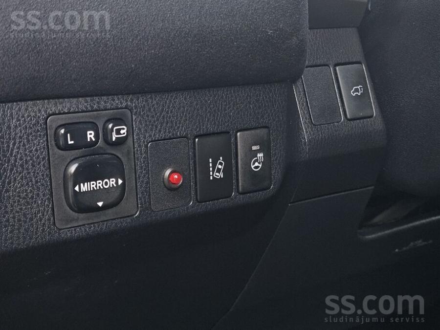 Zaļš Toyota RAV4 2016 Rīga, ar dzinēja tilpumu 2.50 L un nobraukumu 93 tūkst. km par 21700 €, foto 12 vietnē AUTOMOTO.COM.LV
