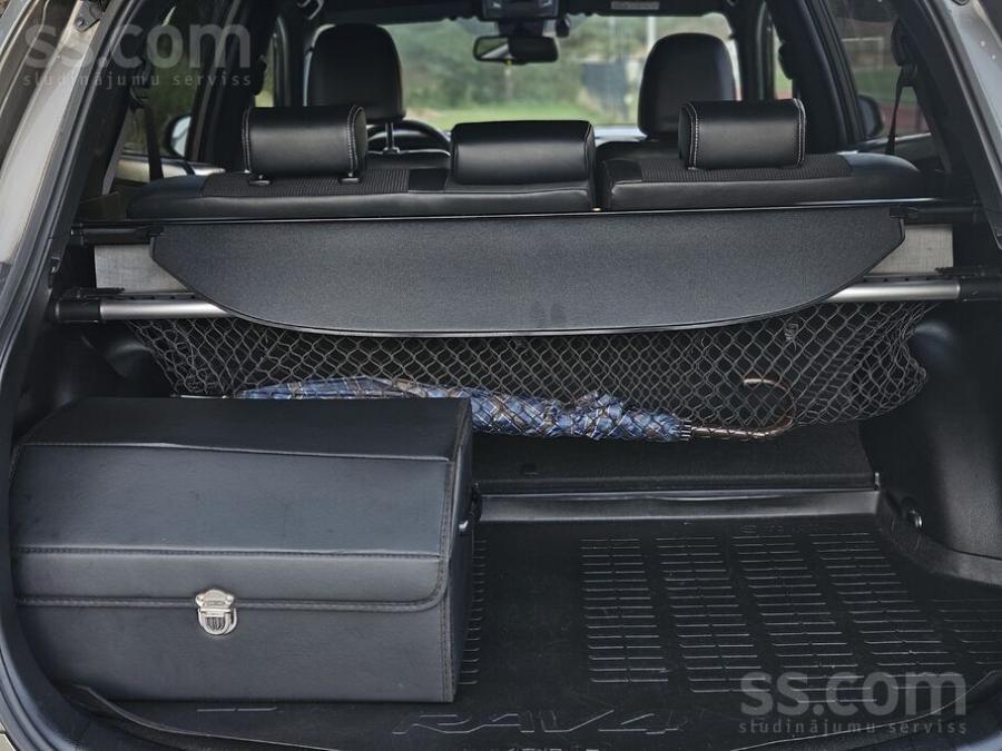 Zaļš Toyota RAV4 2016 Rīga, ar dzinēja tilpumu 2.50 L un nobraukumu 93 tūkst. km par 21700 €, foto 15 vietnē AUTOMOTO.COM.LV