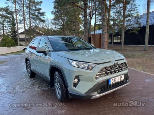 Zaļš Toyota RAV4 2019 Tallina, ar dzinēja tilpumu 2.00 L un nobraukumu 107 tūkst. km par 22500 €, foto 7 vietnē AUTOMOTO.COM.LV