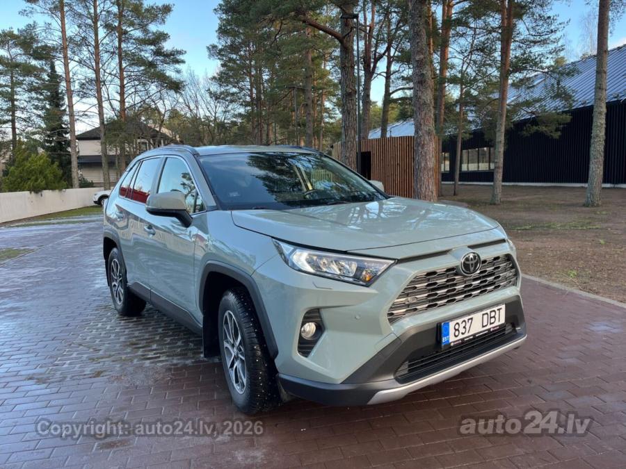 Zaļš Toyota RAV4 2019 Tallina, ar dzinēja tilpumu 2.00 L un nobraukumu 107 tūkst. km par 22500 €, foto 7 vietnē AUTOMOTO.COM.LV
