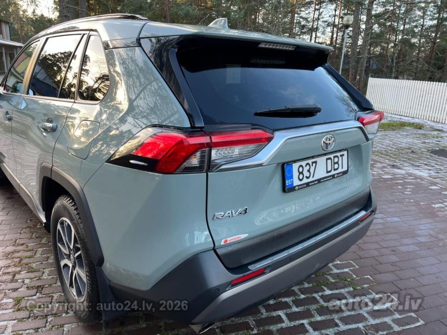 Zaļš Toyota RAV4 2019 Tallina, ar dzinēja tilpumu 2.00 L un nobraukumu 107 tūkst. km par 22500 €, foto 12 vietnē AUTOMOTO.COM.LV