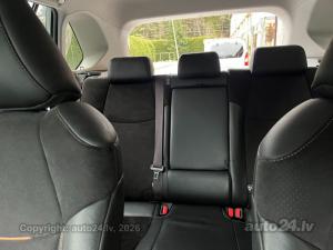 Zaļš Toyota RAV4 2019 Tallina, ar dzinēja tilpumu 2.00 L un nobraukumu 107 tūkst. km par 22500 €, foto 21 vietnē AUTOMOTO.COM.LV