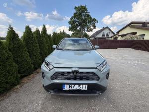 Zaļš Toyota RAV4 2019 Šauļi, ar dzinēja tilpumu 1.99 L un nobraukumu 119 tūkst. km par 27000 €, foto 5 vietnē AUTOMOTO.COM.LV