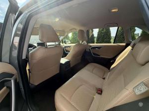 Zaļš Toyota RAV4 2019 Šauļi, ar dzinēja tilpumu 1.99 L un nobraukumu 119 tūkst. km par 27000 €, foto 10 vietnē AUTOMOTO.COM.LV
