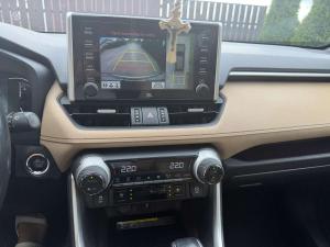 Zaļš Toyota RAV4 2019 Šauļi, ar dzinēja tilpumu 1.99 L un nobraukumu 119 tūkst. km par 27000 €, foto 18 vietnē AUTOMOTO.COM.LV