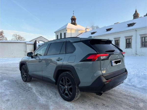 Zaļš Toyota RAV4 2020 Kauņa, ar dzinēja tilpumu 2.50 L un nobraukumu 80 tūkst. km par 27500 €, foto 2 vietnē AUTOMOTO.COM.LV