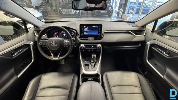 Zaļš Toyota RAV4 2021 Mārupe, ar dzinēja tilpumu 2.00 L un nobraukumu 182 tūkst. km par 21990 €, foto 9 vietnē AUTOMOTO.COM.LV