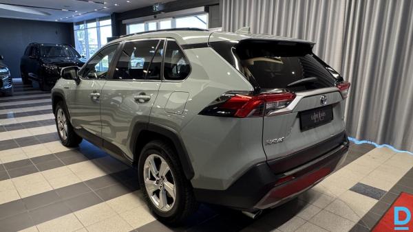 Zaļš Toyota RAV4 2021 Mārupe, ar dzinēja tilpumu 2.50 L un nobraukumu 145 tūkst. km par 26990 €, foto 3 vietnē AUTOMOTO.COM.LV