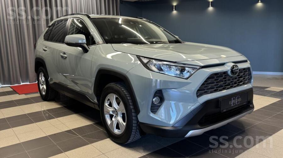 Zaļš Toyota RAV4 2021 Rīga, ar dzinēja tilpumu 2.00 L un nobraukumu 182 tūkst. km par 21990 €, foto 4 vietnē AUTOMOTO.COM.LV