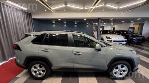 Zaļš Toyota RAV4 2021 Rīga, ar dzinēja tilpumu 2.00 L un nobraukumu 182 tūkst. km par 21990 €, foto 5 vietnē AUTOMOTO.COM.LV