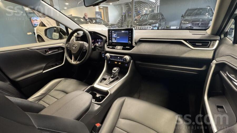 Zaļš Toyota RAV4 2021 Rīga, ar dzinēja tilpumu 2.00 L un nobraukumu 182 tūkst. km par 21990 €, foto 14 vietnē AUTOMOTO.COM.LV