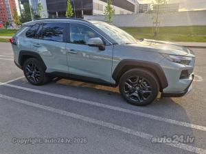 Зеленый Тойота РАВ 4 2022 в Таллин, объемом двигателя 2.50 л и пробегом 50 тыс. км за 41000 €, фото 4 на AUTOMOTO.COM.LV