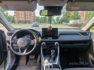 Зеленый Тойота РАВ 4 2022 в Таллин, объемом двигателя 2.50 л и пробегом 50 тыс. км за 41000 €, фото 7 на AUTOMOTO.COM.LV