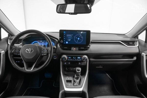 Zaļš Toyota RAV4 2023 Viļņa, ar dzinēja tilpumu 2.50 L un nobraukumu 150 tūkst. km par 26900 €, foto 9 vietnē AUTOMOTO.COM.LV